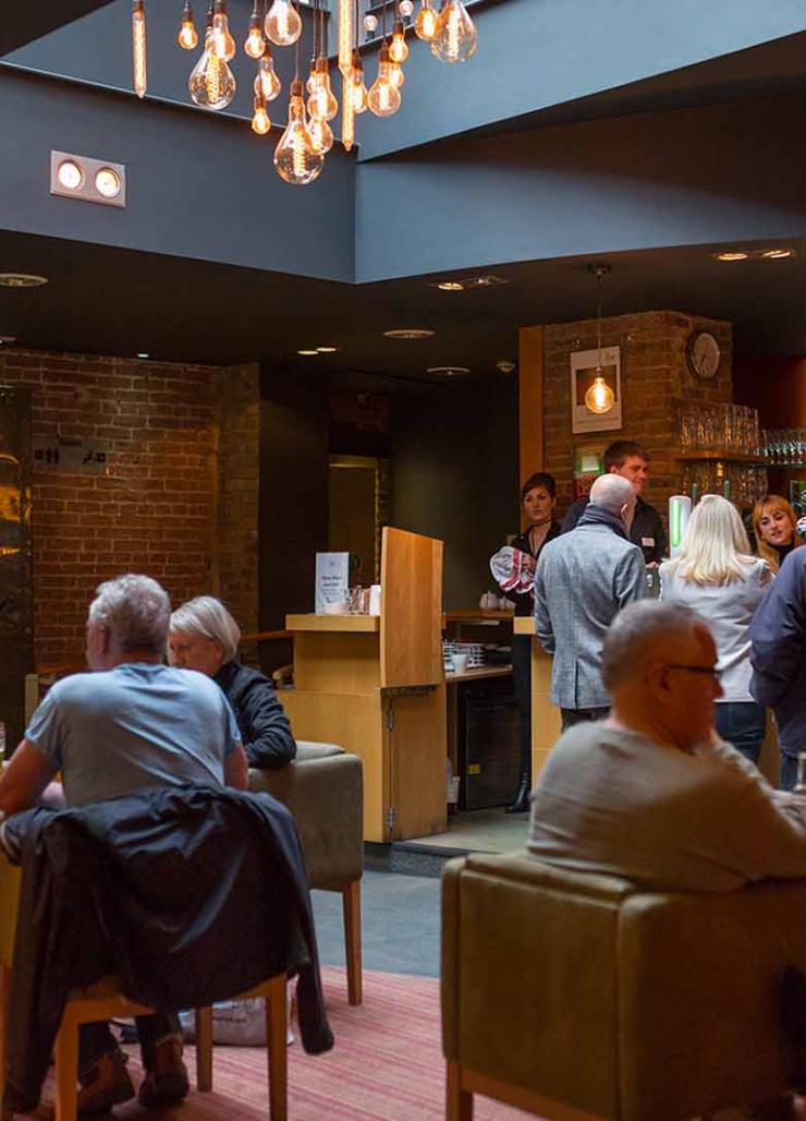 Eating & Drinking | Live Theatre